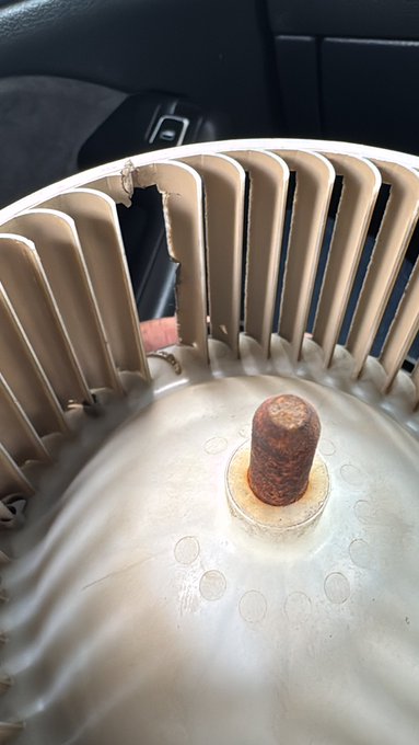 Signs of a Dying Car AC – Magari Poa