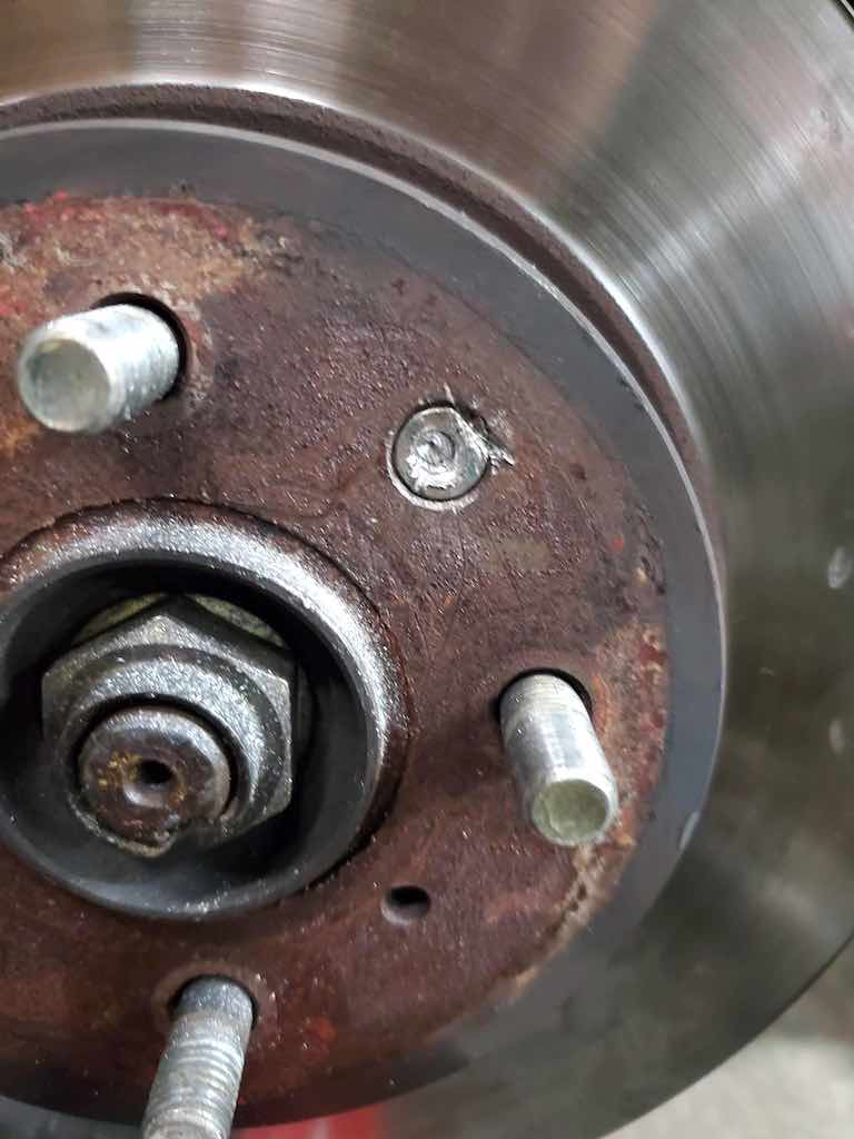 Wheel Stud Won’t Come Out of the Rotor: Causes, Proven Fixes, and Safe ...