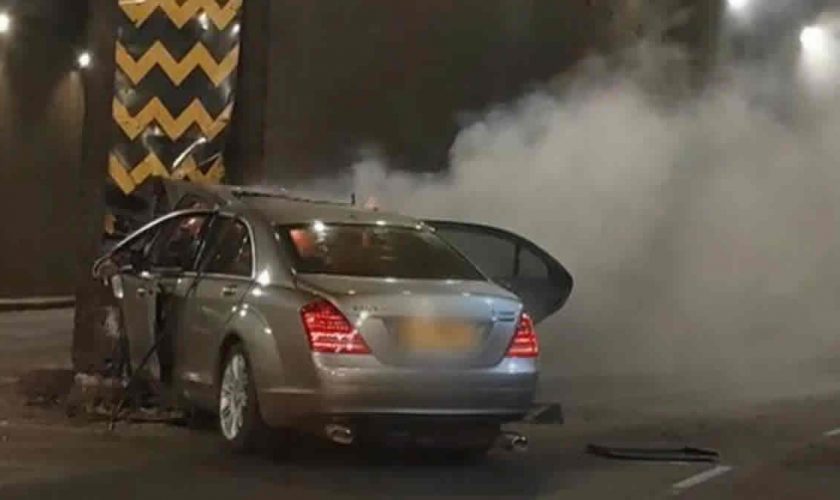 Speeding Mercedes Benz S350 on fire after ramming into the central ...