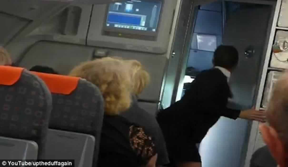 Alaska Airlines passenger tries to open cockpit door mid air – Magari Poa